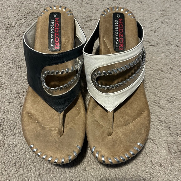 Modzori | Shoes | Modzori Reversibles Womens 8 Black To White | Poshmark